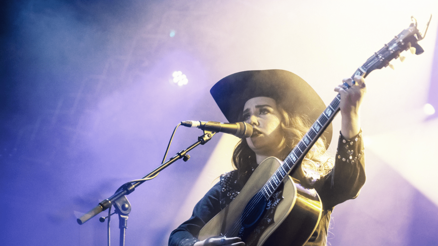 Noeline Hofmann: Taking the Industry by Storm - The Rodeo Magazine